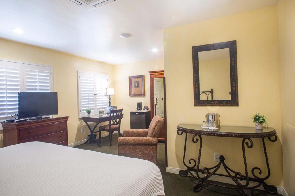 Photo Gallery | Castillo Inn at the Beach – Santa Barbara Hotel